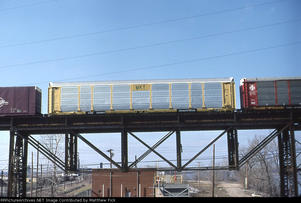 TTGX 255817 [MKT autorack]